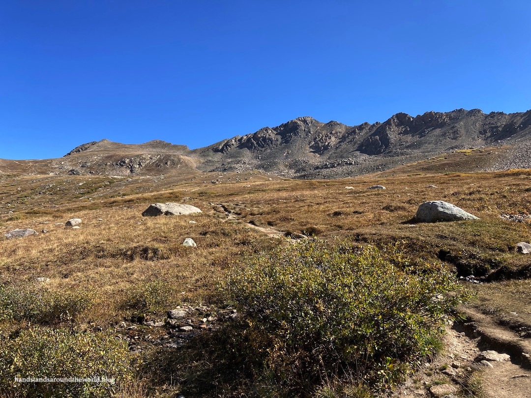 Colorado Day Hikes: Lost Man Lake – Handstands Around the World
