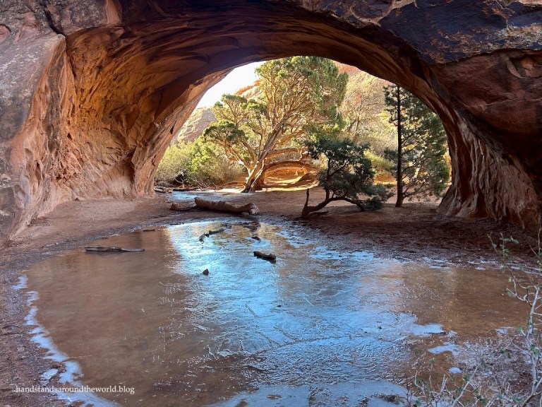 Hiking Devils Garden Loop – Arches National Park, Utah – Handstands ...